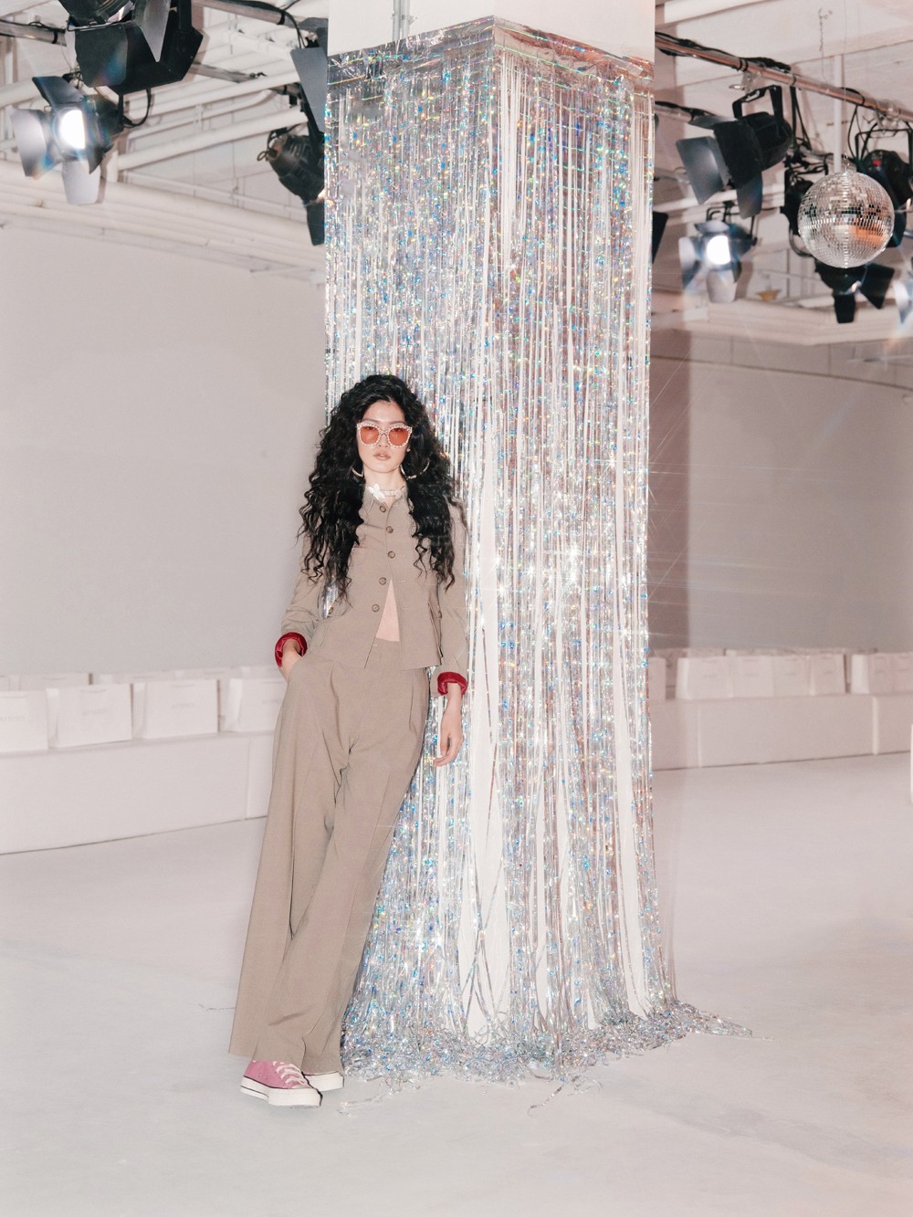 硬核朋克风！长这样的 Converse 真头一次见！ 球鞋资讯 FLIGHTCLUB中文站|SNEAKER球鞋资讯第一站