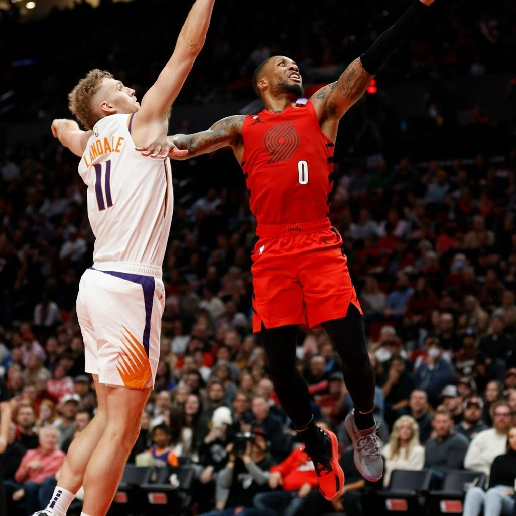 詹皇上脚 LBJ 20 新版本！网友：鞋都比湖人比赛好看…… 球鞋资讯 FLIGHTCLUB中文站|SNEAKER球鞋资讯第一站