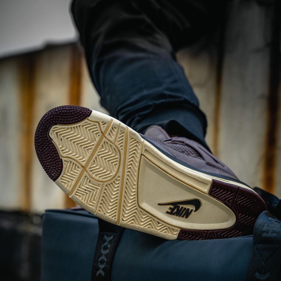 AMM x AJ4 最新实物图曝光！发售日期确定！ 球鞋资讯 FLIGHTCLUB中文站|SNEAKER球鞋资讯第一站