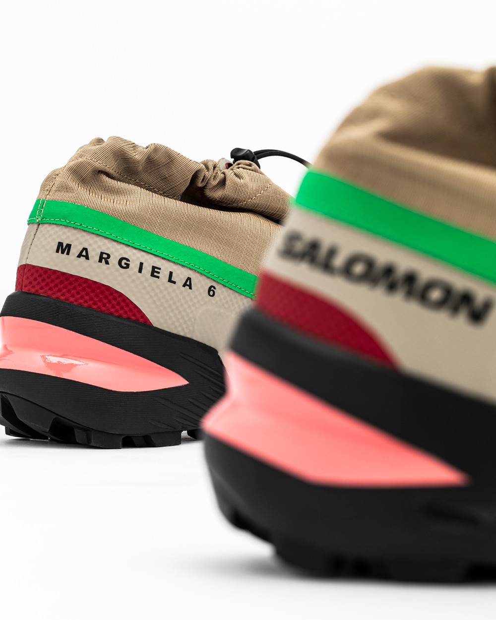 长这样的 Salomon 真头一次见！竟还是稀有联名款！ 球鞋资讯 FLIGHTCLUB中文站|SNEAKER球鞋资讯第一站