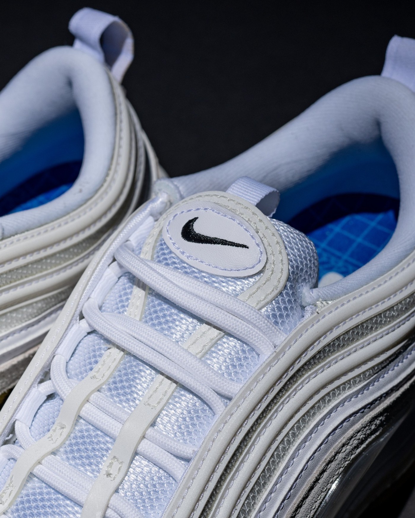 复古气质拉满！全新 Air Max 97 实物图曝光！ 球鞋资讯 FLIGHTCLUB中文站|SNEAKER球鞋资讯第一站