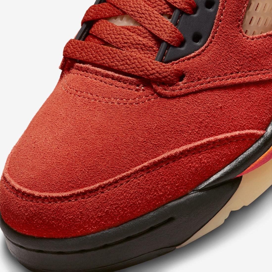 这配色太适合过年穿了！最近 AJ5 真的杀疯了！ DD9336-800 球鞋资讯 FLIGHTCLUB中文站|SNEAKER球鞋资讯第一站