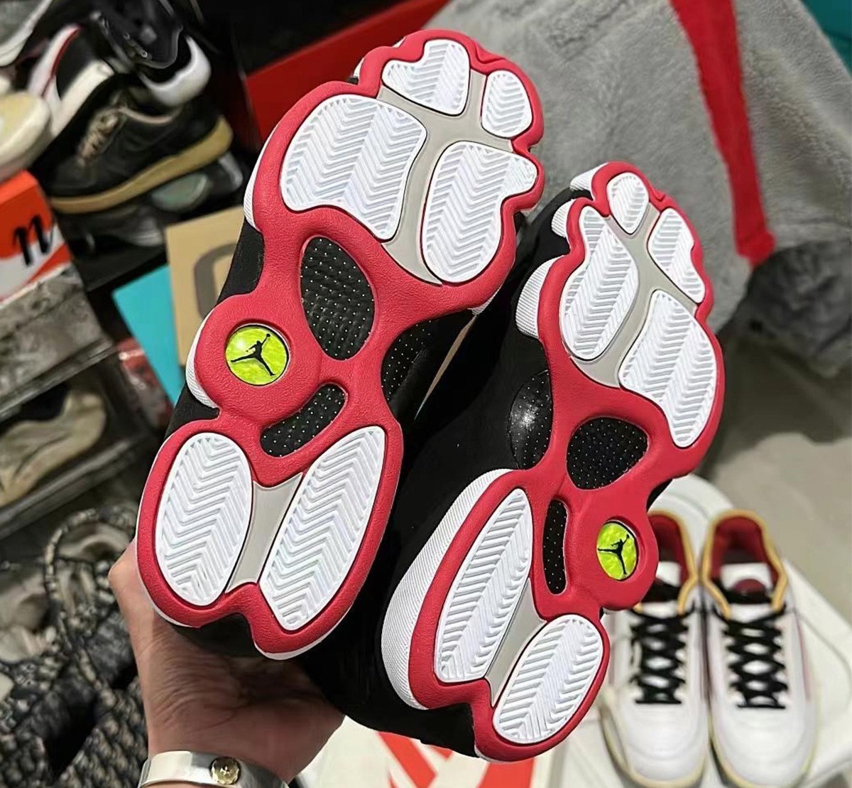 时隔 12 年「季后赛」Air Jordan 13 终于回归！发售日期是… 414571-062 球鞋资讯 FLIGHTCLUB中文站|SNEAKER球鞋资讯第一站
