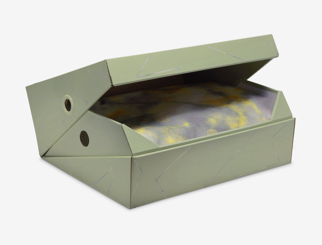 兔年配色 AJ37 首次曝光！独特的镂空鞋面！ FB8946-100 球鞋资讯 FLIGHTCLUB中文站|SNEAKER球鞋资讯第一站