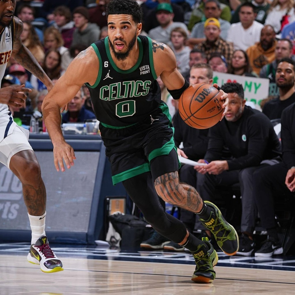 酸了！全球第一个收到莫兰特 Nike Ja1 的人是... 球鞋资讯 FLIGHTCLUB中文站|SNEAKER球鞋资讯第一站