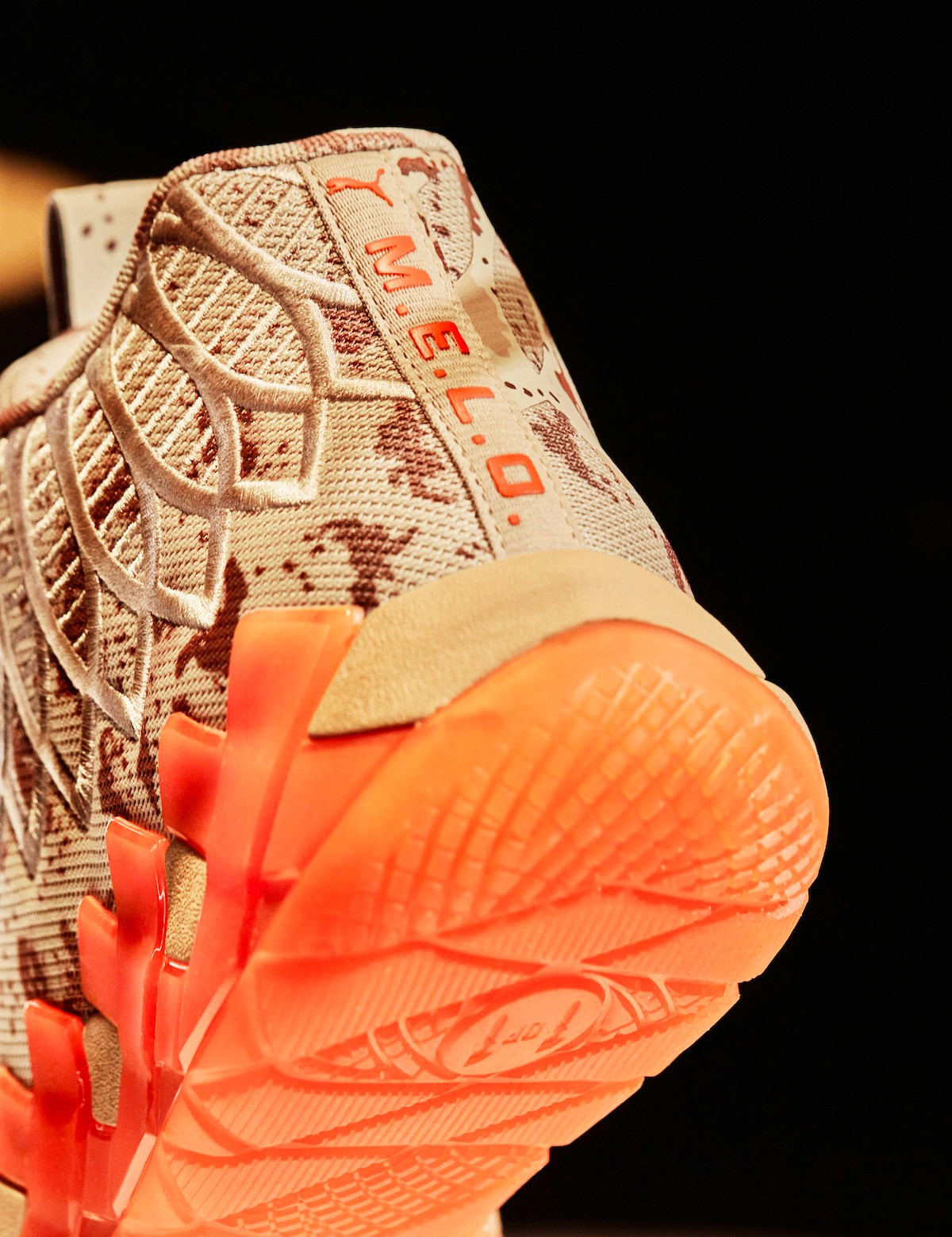 每次市价都不低！全新配色 MB.01 官图曝光！ 球鞋资讯 FLIGHTCLUB中文站|SNEAKER球鞋资讯第一站