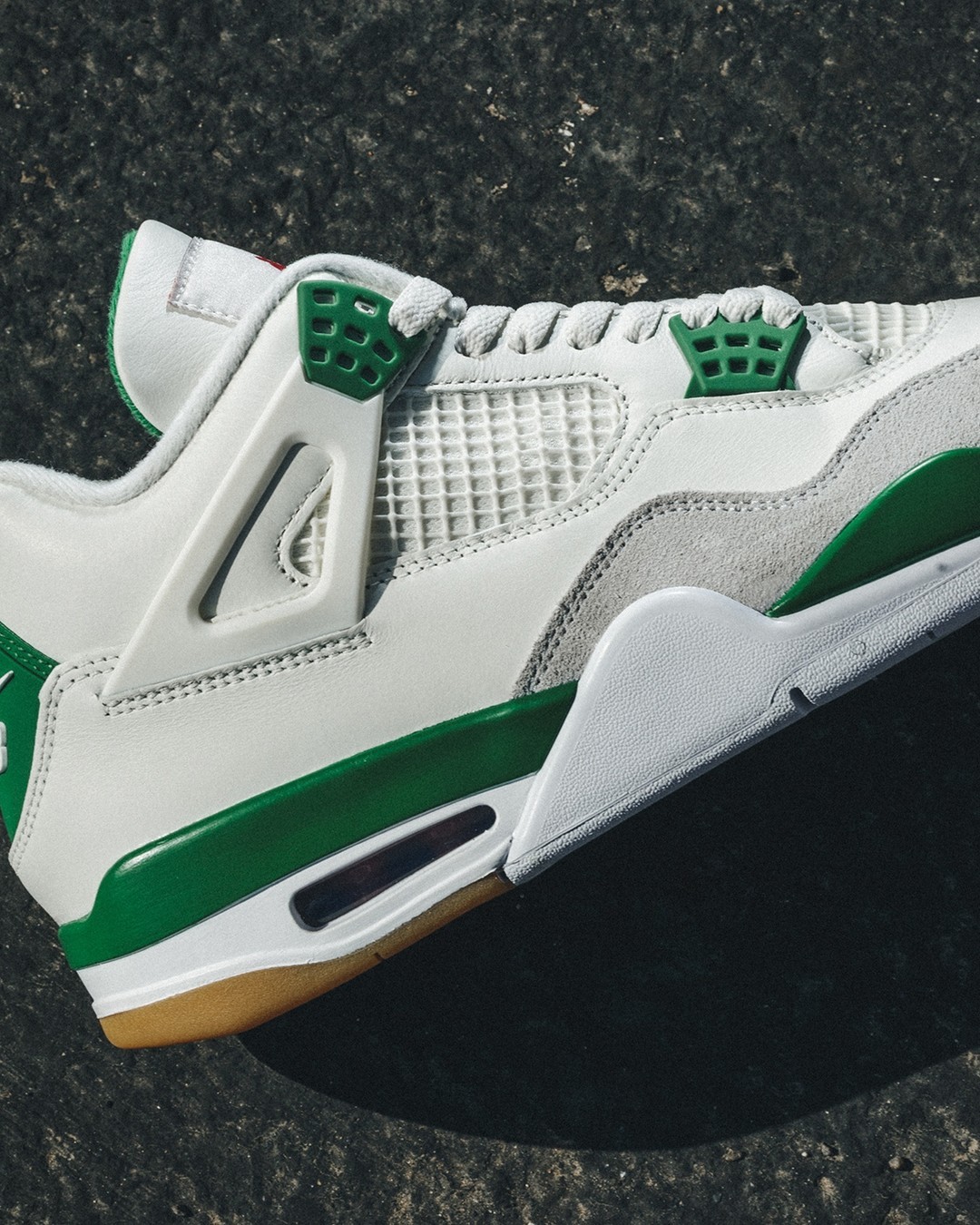 Nike SB x AJ4 今早发售！你中签了吗？ 球鞋资讯 FLIGHTCLUB中文站|SNEAKER球鞋资讯第一站