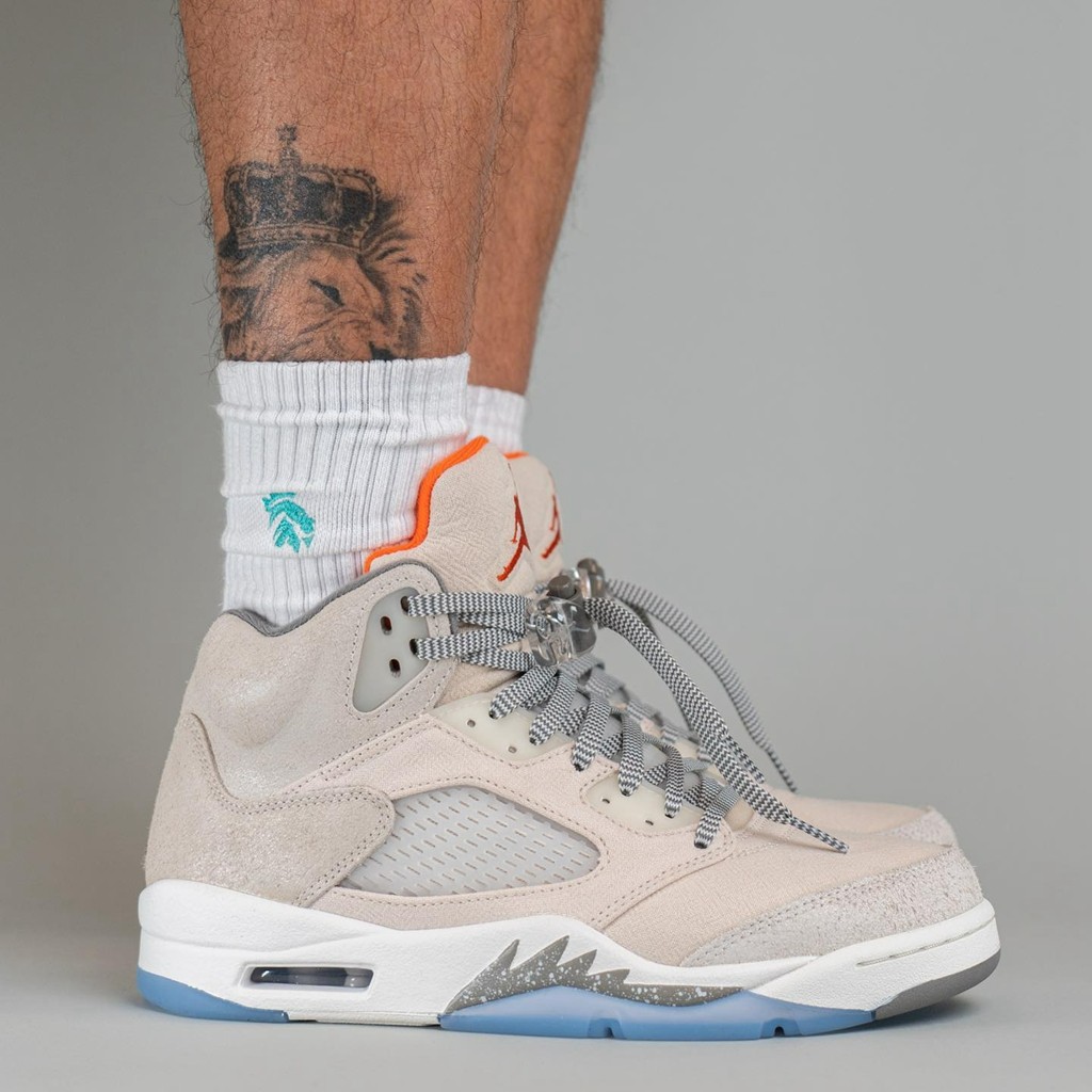 新配色 AJ5 实物上脚曝光！发售日期定了！ 球鞋资讯 FLIGHTCLUB中文站|SNEAKER球鞋资讯第一站
