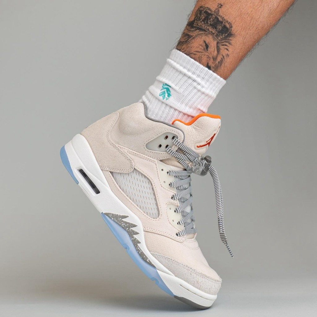 新配色 AJ5 实物上脚曝光！发售日期定了！ 球鞋资讯 FLIGHTCLUB中文站|SNEAKER球鞋资讯第一站