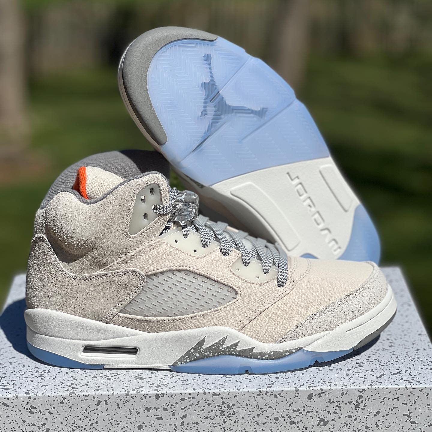 发售日期确定！「超高规格」AJ5 新实物曝光！ 球鞋资讯 FLIGHTCLUB中文站|SNEAKER球鞋资讯第一站