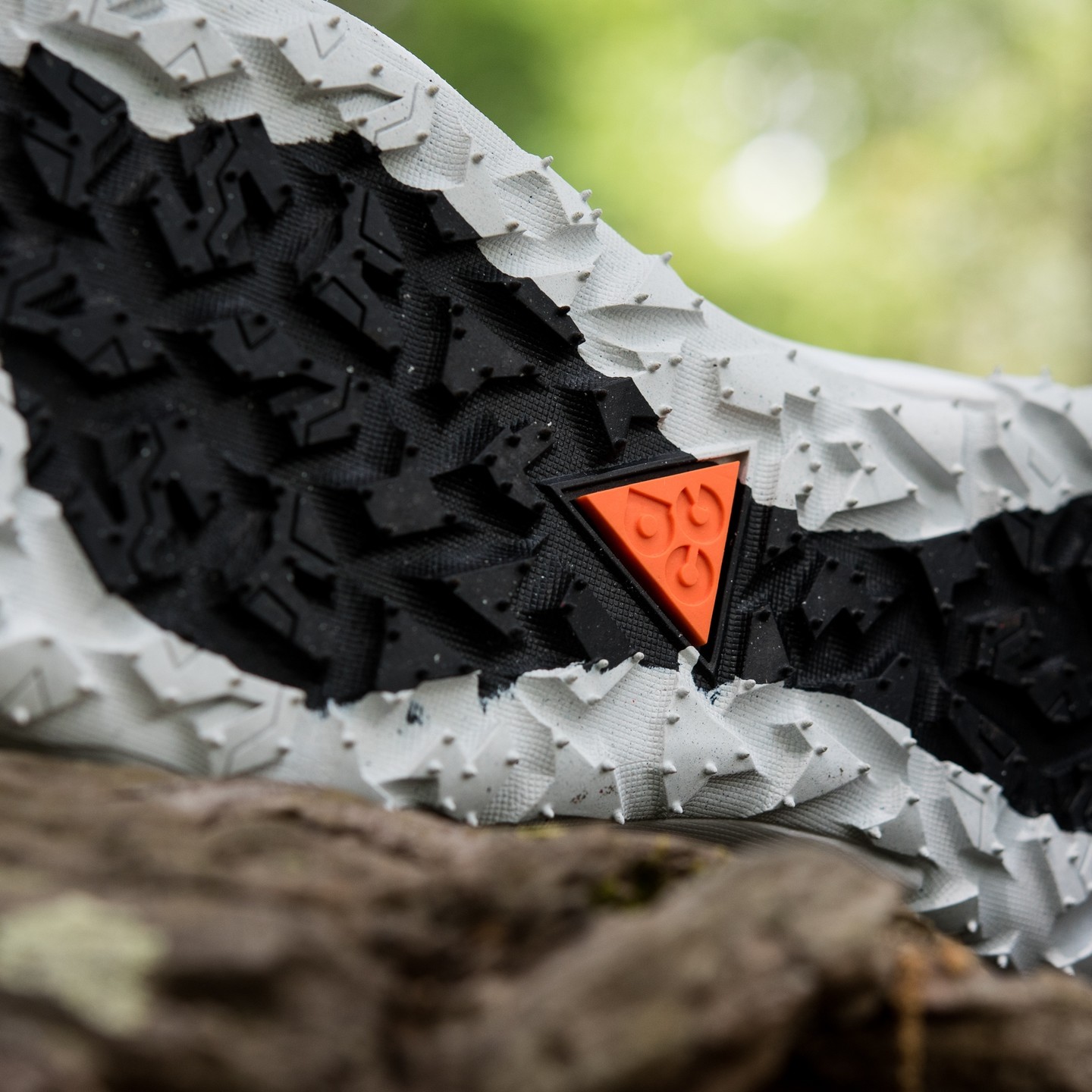 「机能风」帅气造型！全新 ACG Mountain Fly 2 马上登场！ 球鞋资讯 FLIGHTCLUB中文站|SNEAKER球鞋资讯第一站