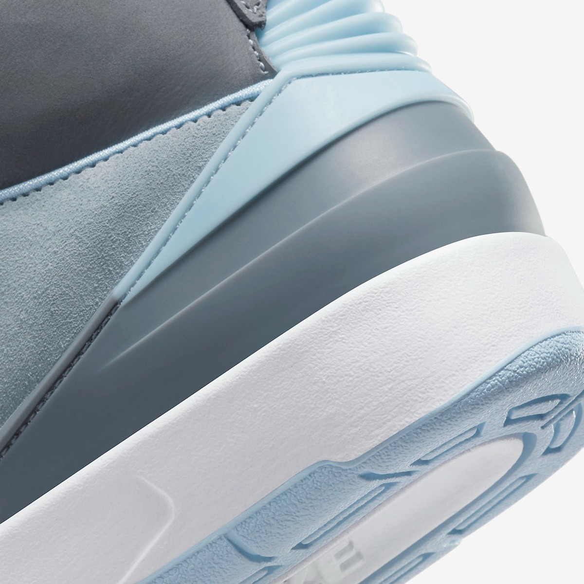 鞋身质感真不错！全新「酷灰」AJ2 下月登场！ 球鞋资讯 FLIGHTCLUB中文站|SNEAKER球鞋资讯第一站