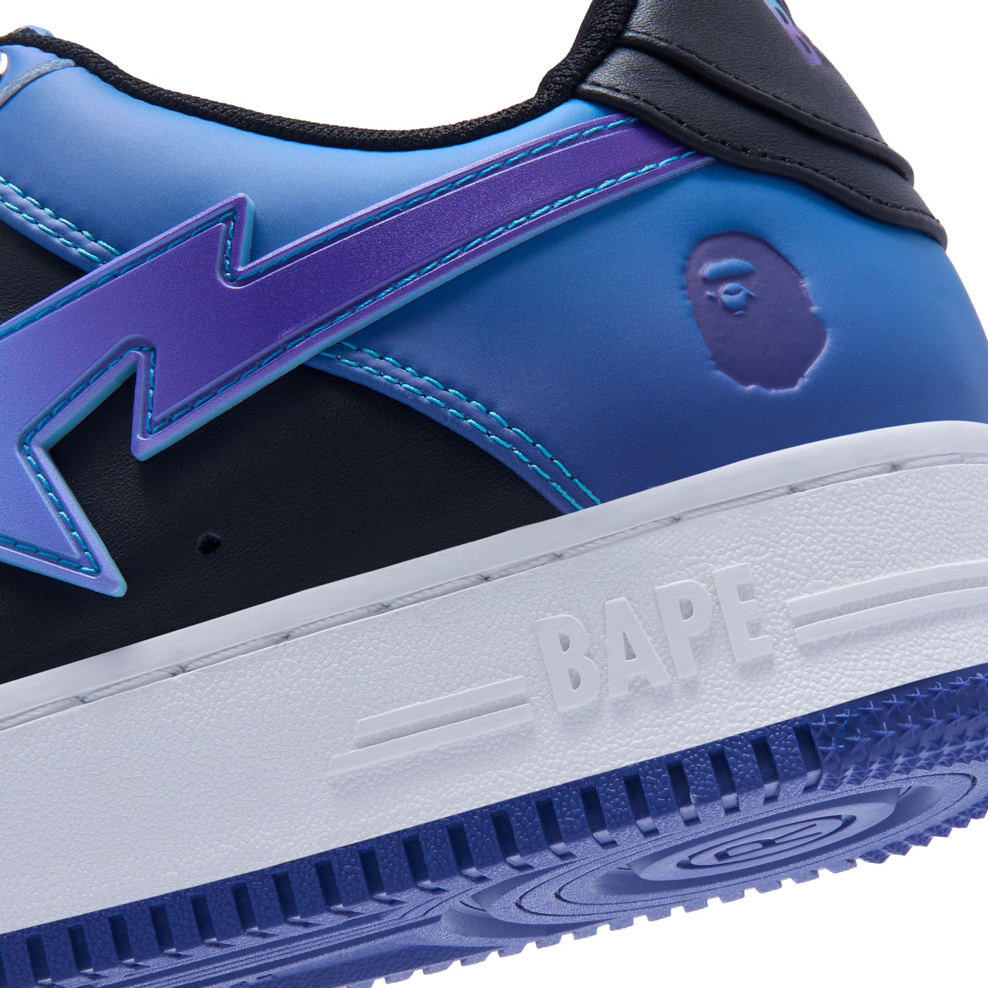 吸睛渐变配色！全新 BAPE STA 发售倒计时！ 球鞋资讯 FLIGHTCLUB中文站|SNEAKER球鞋资讯第一站