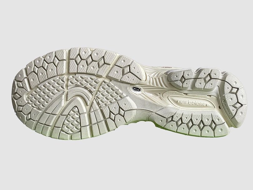 多双 NB 新配色曝光！都是这两年超火的鞋型！ 球鞋资讯 FLIGHTCLUB中文站|SNEAKER球鞋资讯第一站