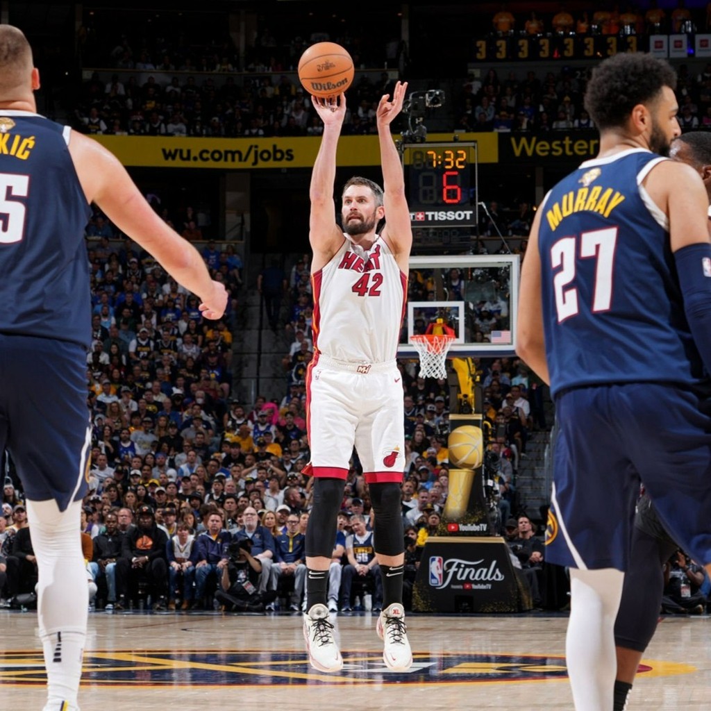 NBA 总决赛球鞋合集！约基奇上脚「Nike 新战靴」！ 球鞋资讯 FLIGHTCLUB中文站|SNEAKER球鞋资讯第一站