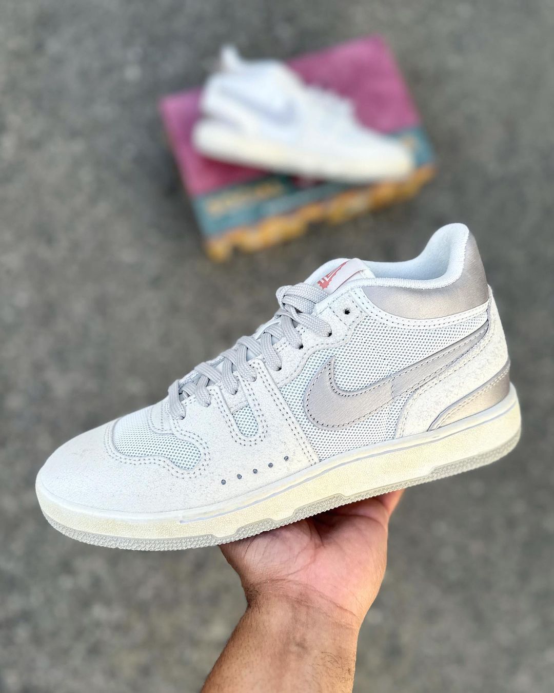 TS、勒布朗都在穿！这双「Nike 联名」不火都难！ 球鞋资讯 FLIGHTCLUB中文站|SNEAKER球鞋资讯第一站