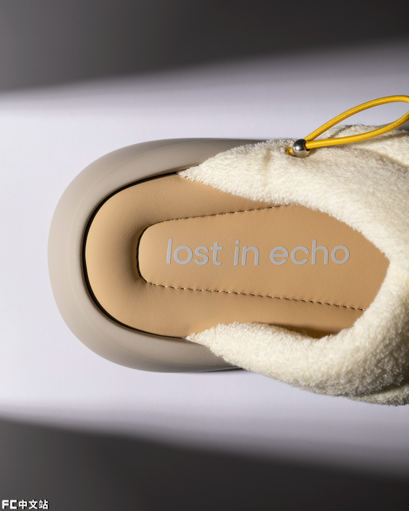 明星总上脚的「熊猫鞋」什么来头？！小姐姐穿太辣了！ 球鞋资讯 FLIGHTCLUB中文站|SNEAKER球鞋资讯第一站