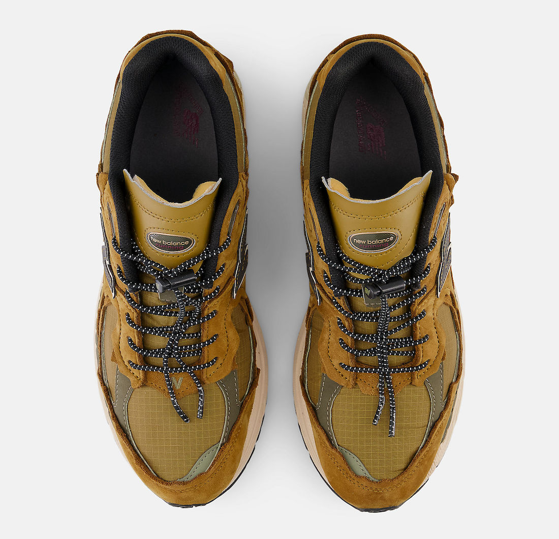 次次市价都不低！全新「破坏版」NB2002R 实物图曝光！ 球鞋资讯 FLIGHTCLUB中文站|SNEAKER球鞋资讯第一站