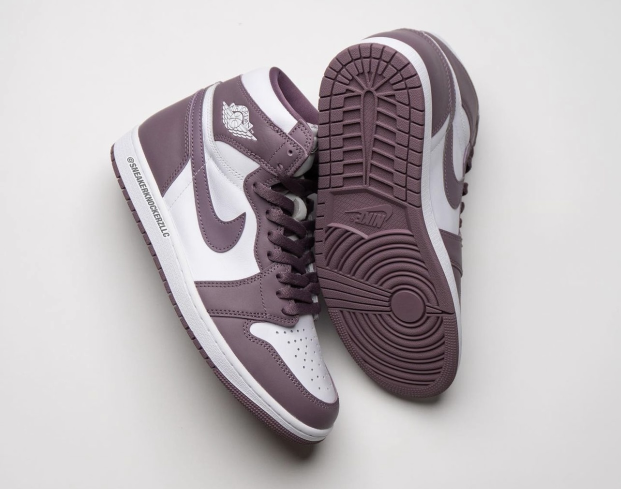 简约不失高级！全新「酒红」AJ1 即将登场！ 球鞋资讯 FLIGHTCLUB中文站|SNEAKER球鞋资讯第一站