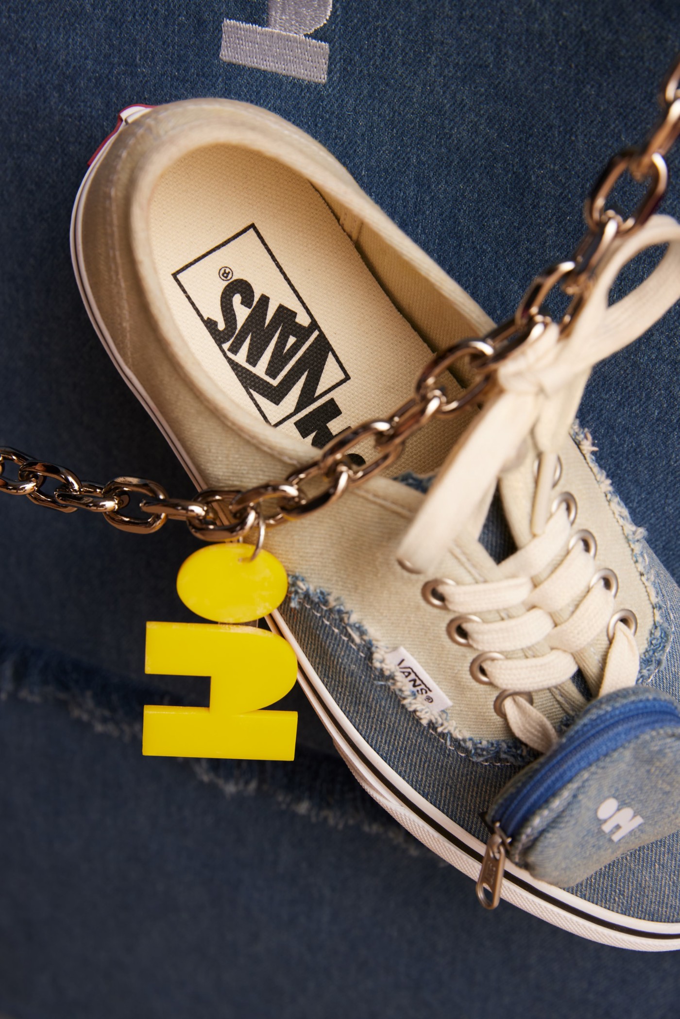 细节不一般！Vans 全新「夏日海滩联名」太清爽了！ 球鞋资讯 FLIGHTCLUB中文站|SNEAKER球鞋资讯第一站