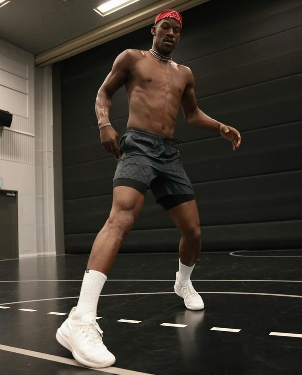 巴特勒亲穿曝光！李宁 JB2 原来长这样！ 球鞋资讯 FLIGHTCLUB中文站|SNEAKER球鞋资讯第一站