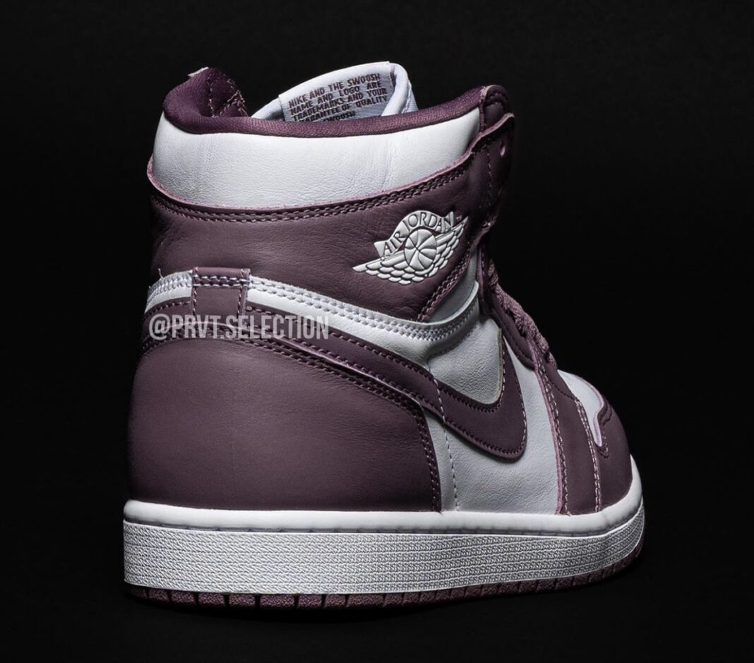 尽显 OG 气质！「酒红」AJ1 最新实物来了！ 球鞋资讯 FLIGHTCLUB中文站|SNEAKER球鞋资讯第一站