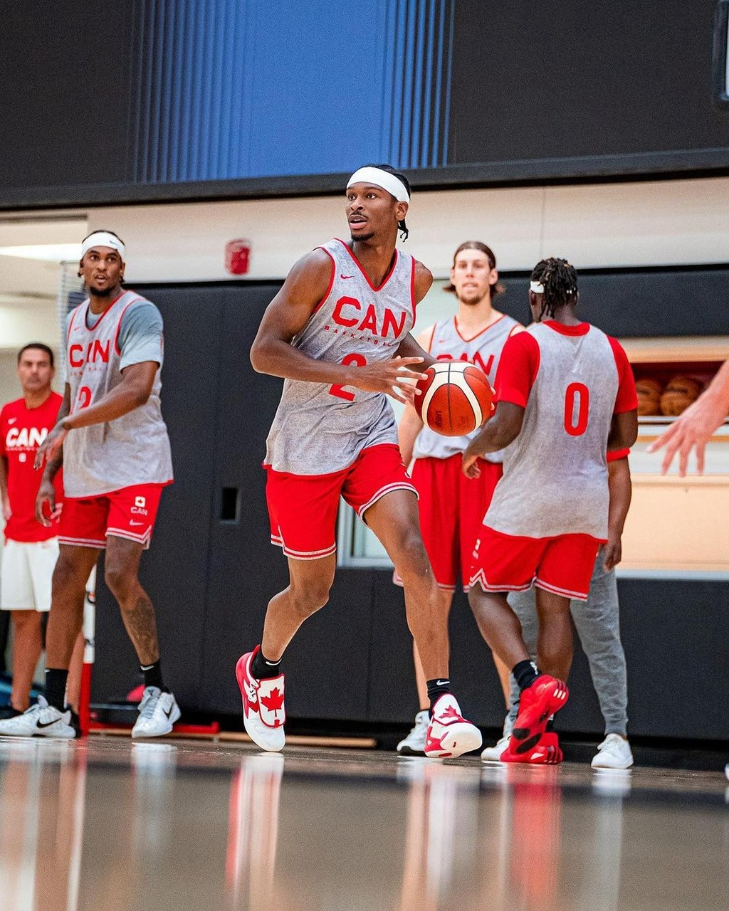 「NBA 潮王」又来带货！这次是 Converse 新篮球战靴！ 球鞋资讯 FLIGHTCLUB中文站|SNEAKER球鞋资讯第一站