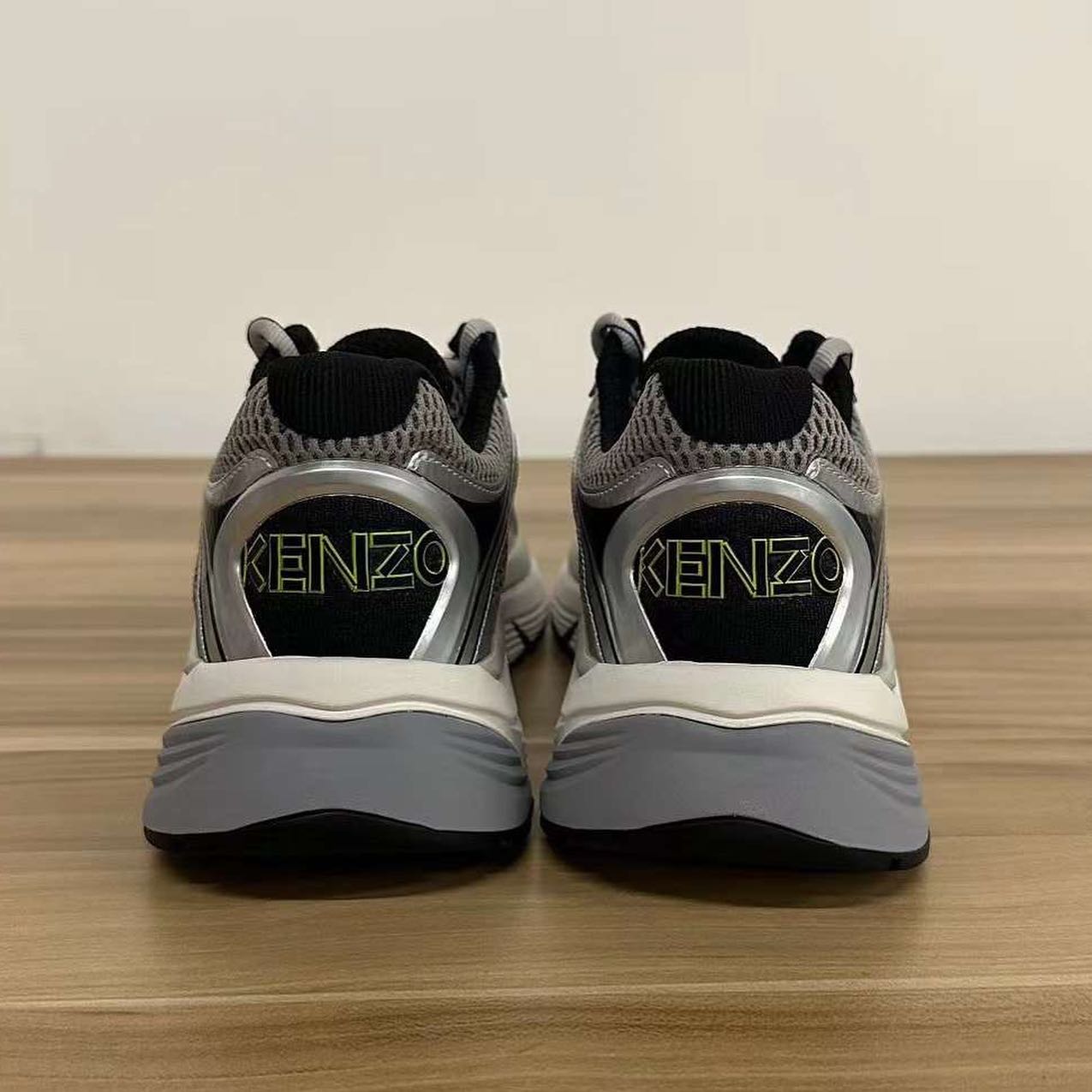 多双 KENZO 新配色集中曝光！细节全看清了！ 球鞋资讯 FLIGHTCLUB中文站|SNEAKER球鞋资讯第一站