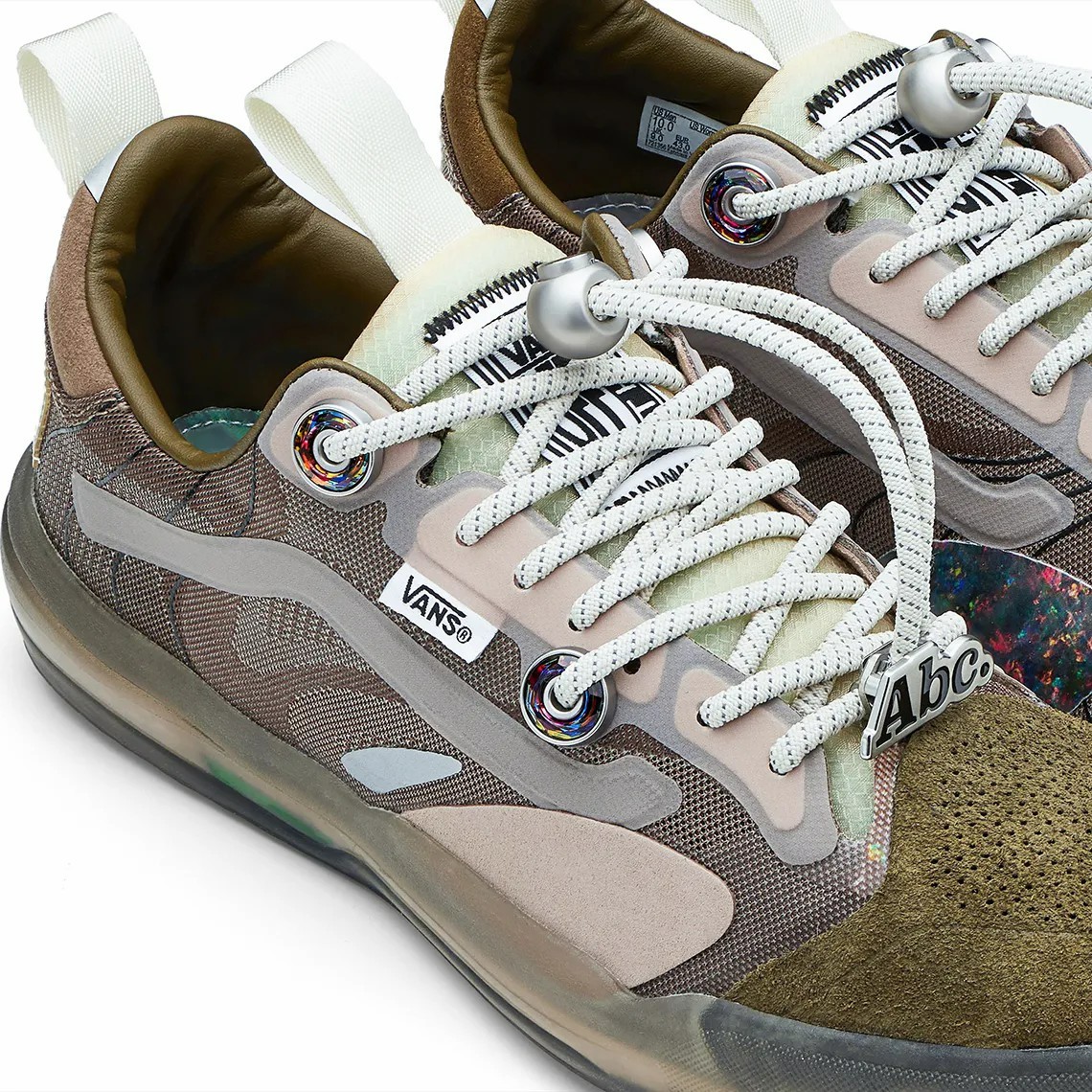 这还是我认识的 Vans 吗？新联名鞋太会玩了！ 球鞋资讯 FLIGHTCLUB中文站|SNEAKER球鞋资讯第一站