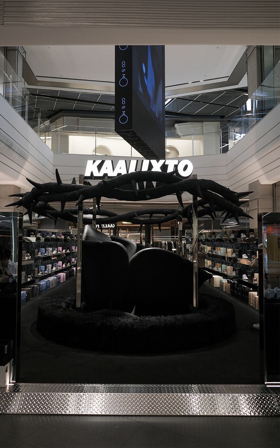 今晚限量发售开启！明星都在穿的「星星鞋」重磅联名来了！ 球鞋资讯 FLIGHTCLUB中文站|SNEAKER球鞋资讯第一站