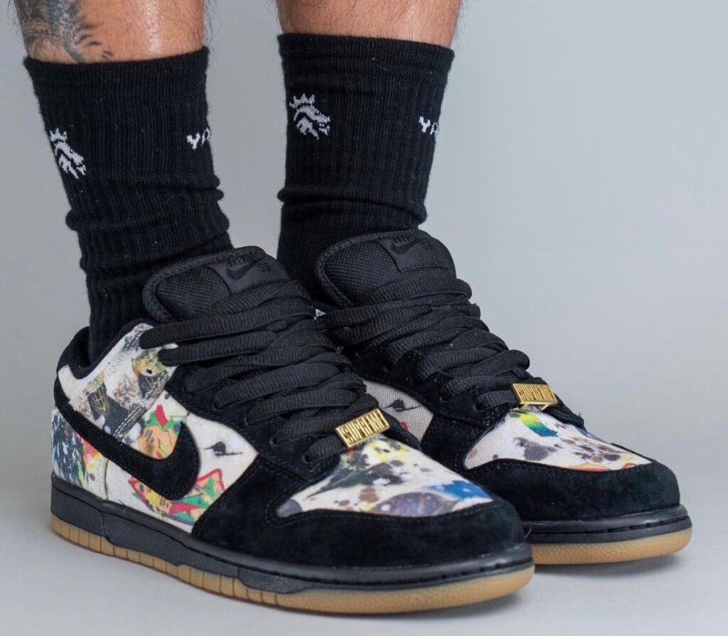 万元 Sup x Dunk SB 即将来袭！还有罕见「联名新鞋」曝光！ 球鞋资讯 FLIGHTCLUB中文站|SNEAKER球鞋资讯第一站