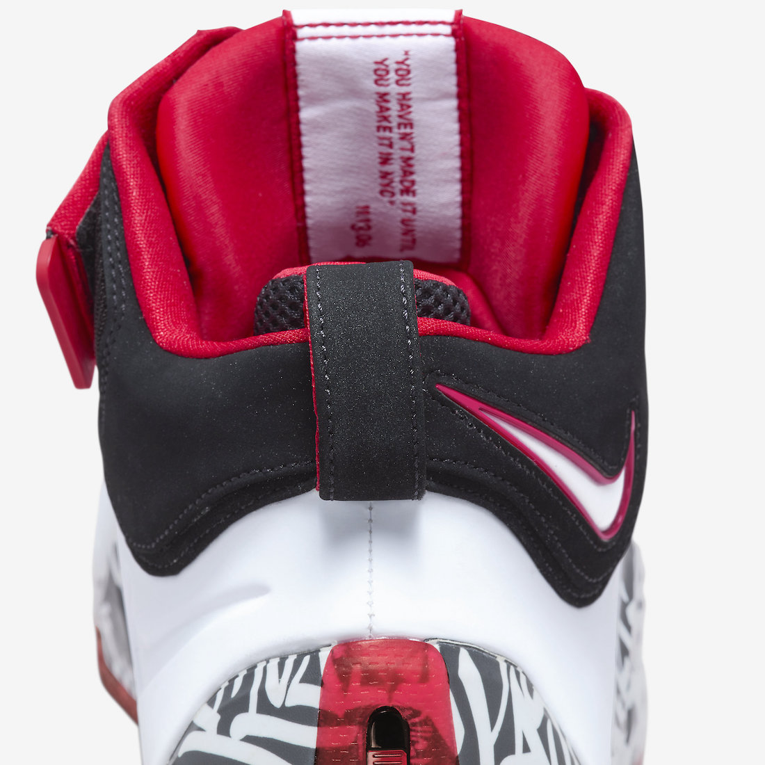 詹姆斯 17 年前的那双鞋要回归了！ 球鞋资讯 FLIGHTCLUB中文站|SNEAKER球鞋资讯第一站