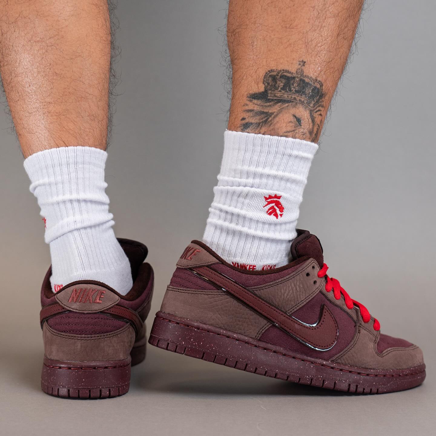 情人节 Dunk SB 还有隐藏配色！实物泄露！ 球鞋资讯 FLIGHTCLUB中文站|SNEAKER球鞋资讯第一站