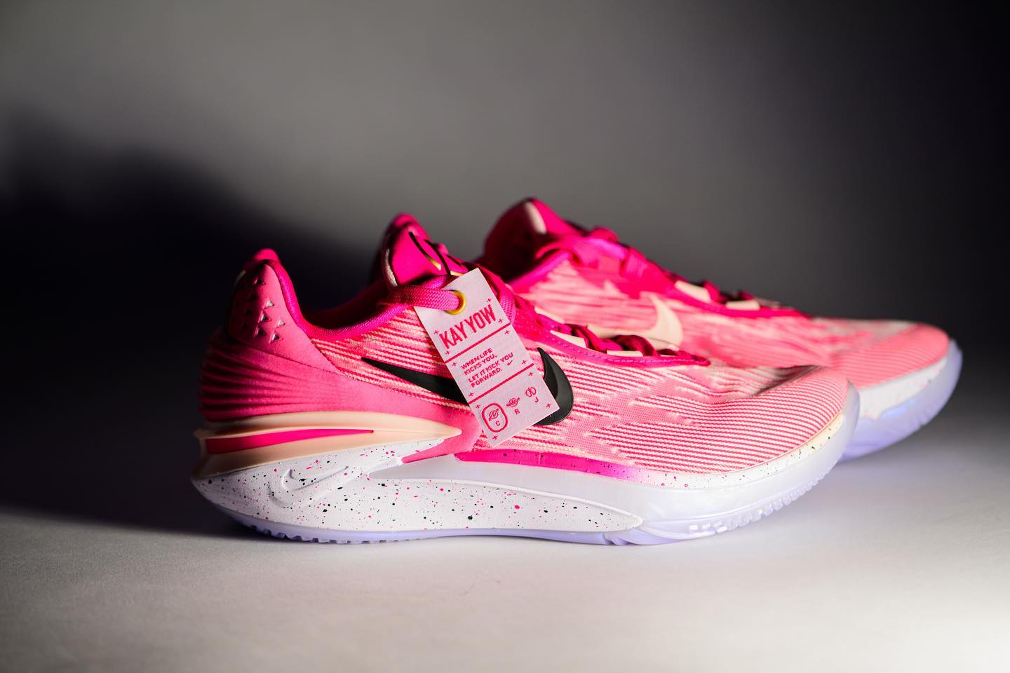 都说它是球鞋圈「最美配色」！今天看完，果然不假！ 球鞋资讯 FLIGHTCLUB中文站|SNEAKER球鞋资讯第一站