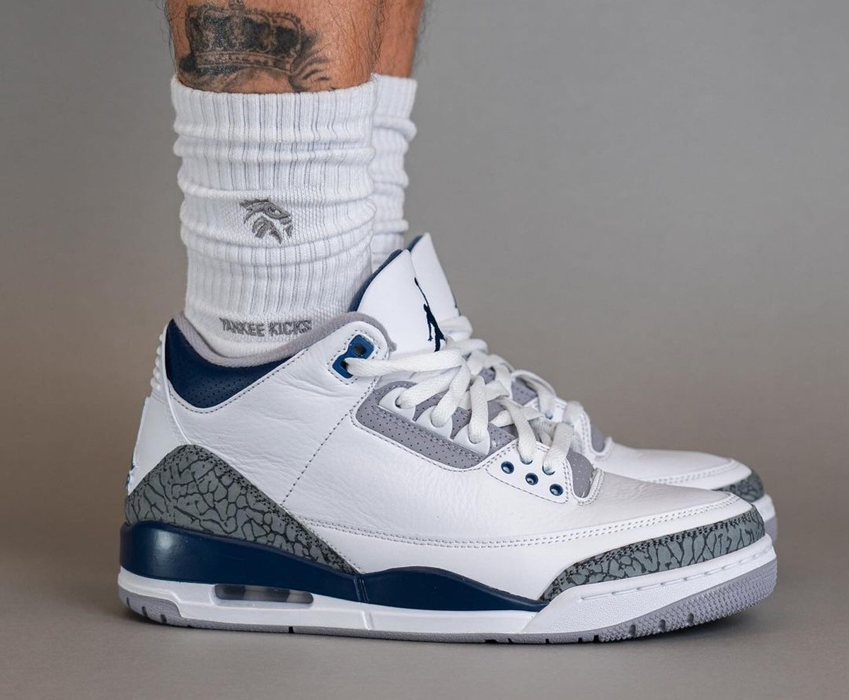 「午夜蓝」AJ3 最新上脚图曝光！你种草了吗？ 球鞋资讯 FLIGHTCLUB中文站|SNEAKER球鞋资讯第一站