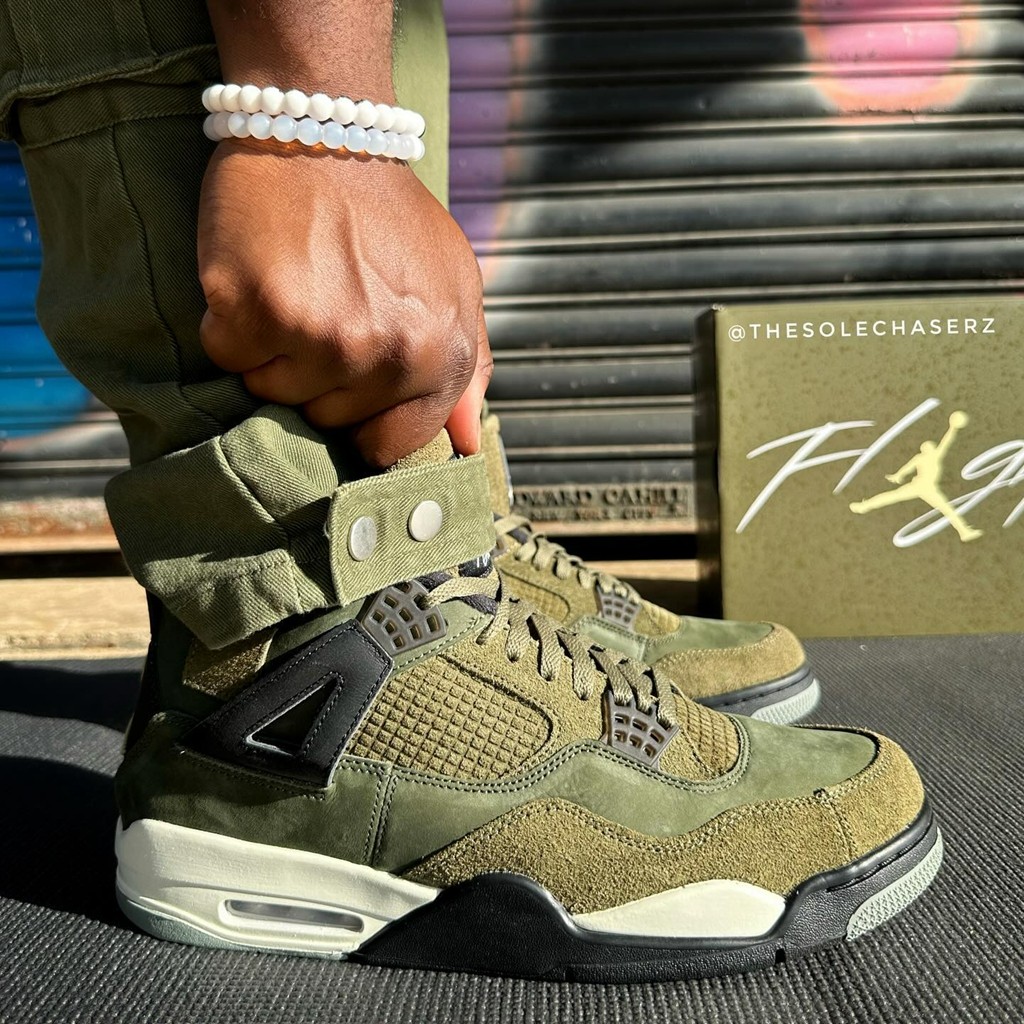 「小 UNDFTD」AJ4 最新实物！看完有点上头！ 球鞋资讯 FLIGHTCLUB中文站|SNEAKER球鞋资讯第一站