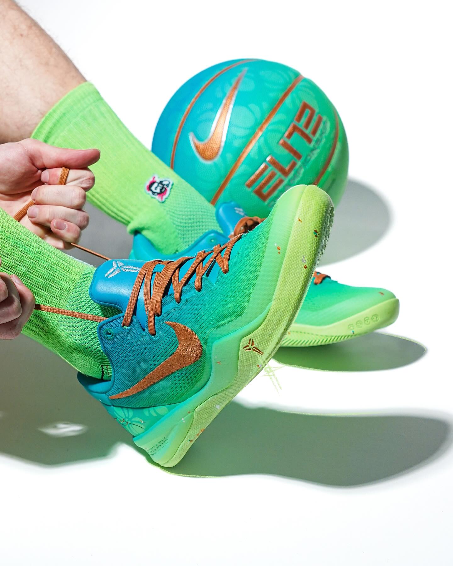 颜值又破新高！这双 Kobe 8 你打几分？ 球鞋资讯 FLIGHTCLUB中文站|SNEAKER球鞋资讯第一站