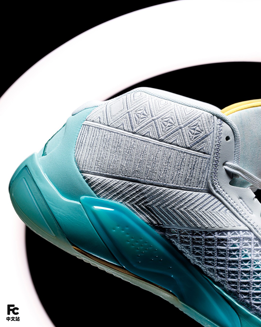 都说这双是「最美 AJ38」！开箱 + 上脚来了！ 球鞋资讯 FLIGHTCLUB中文站|SNEAKER球鞋资讯第一站