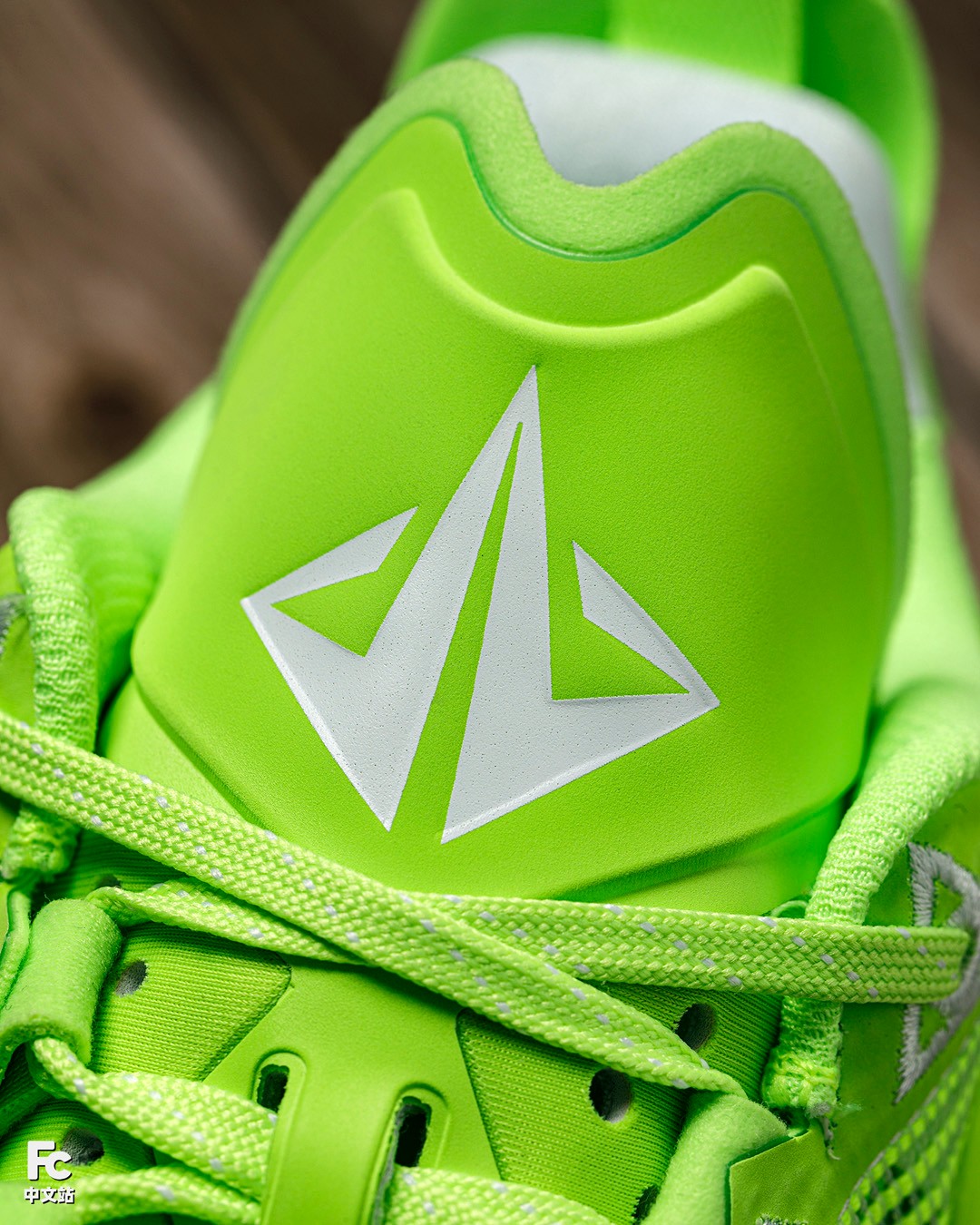 提前泄露！新配色 JB2 集中亮相！抢先开箱来了！ 球鞋资讯 FLIGHTCLUB中文站|SNEAKER球鞋资讯第一站