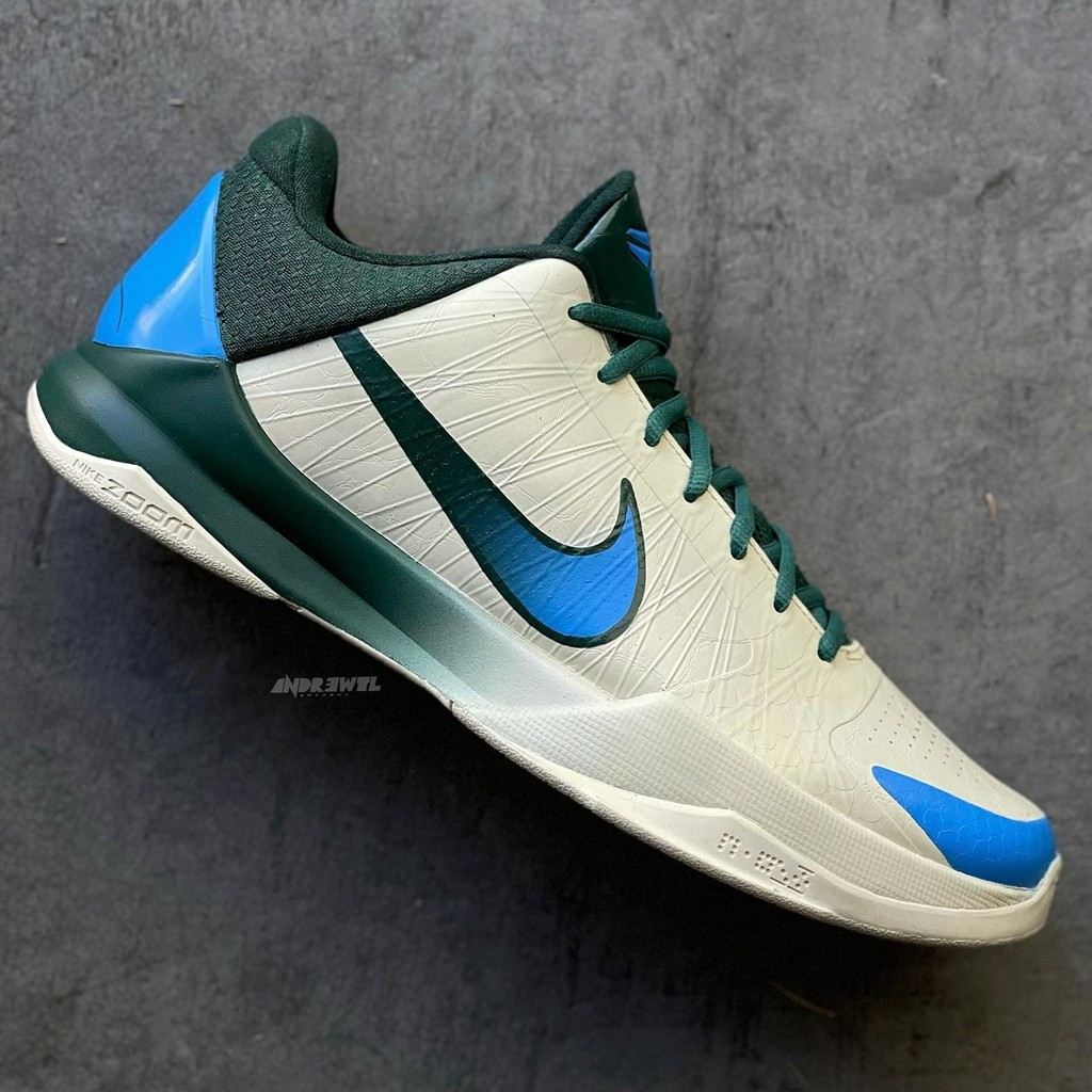 全明星赛主题！「拉斯维加斯」Kobe 8 高清实物来了！ 球鞋资讯 FLIGHTCLUB中文站|SNEAKER球鞋资讯第一站