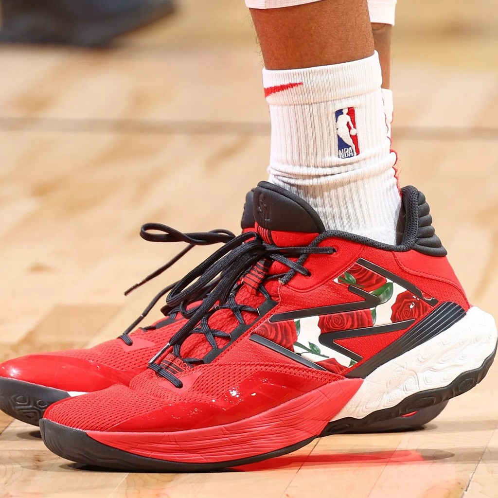 NBA 球鞋合集！巴特勒绝杀，上脚新配色 JB2！ 球鞋资讯 FLIGHTCLUB中文站|SNEAKER球鞋资讯第一站