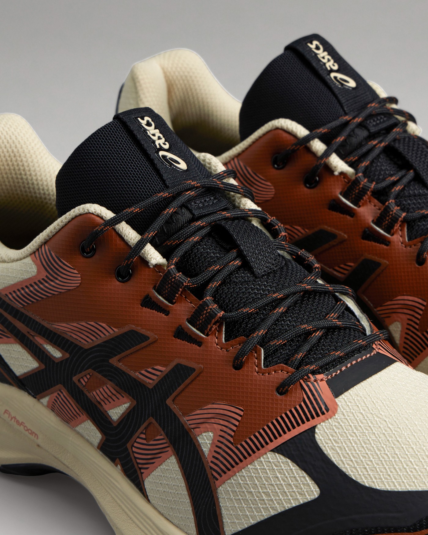 户外、通勤两不误！ASICS 全新鞋款明日登场！ 球鞋资讯 FLIGHTCLUB中文站|SNEAKER球鞋资讯第一站