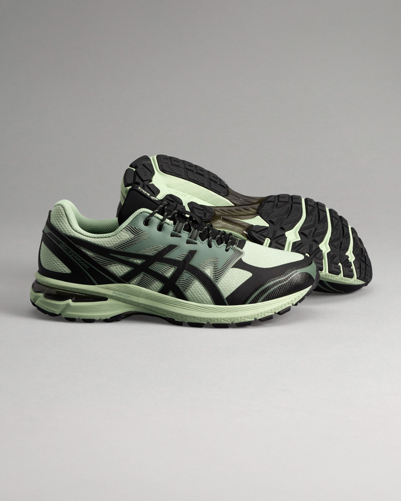 户外、通勤两不误！ASICS 全新鞋款明日登场！ 球鞋资讯 FLIGHTCLUB中文站|SNEAKER球鞋资讯第一站