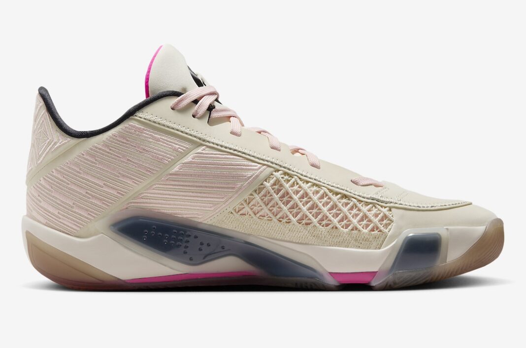 AJ38 Low 新配色有点好看！月底登场！ 球鞋资讯 FLIGHTCLUB中文站|SNEAKER球鞋资讯第一站