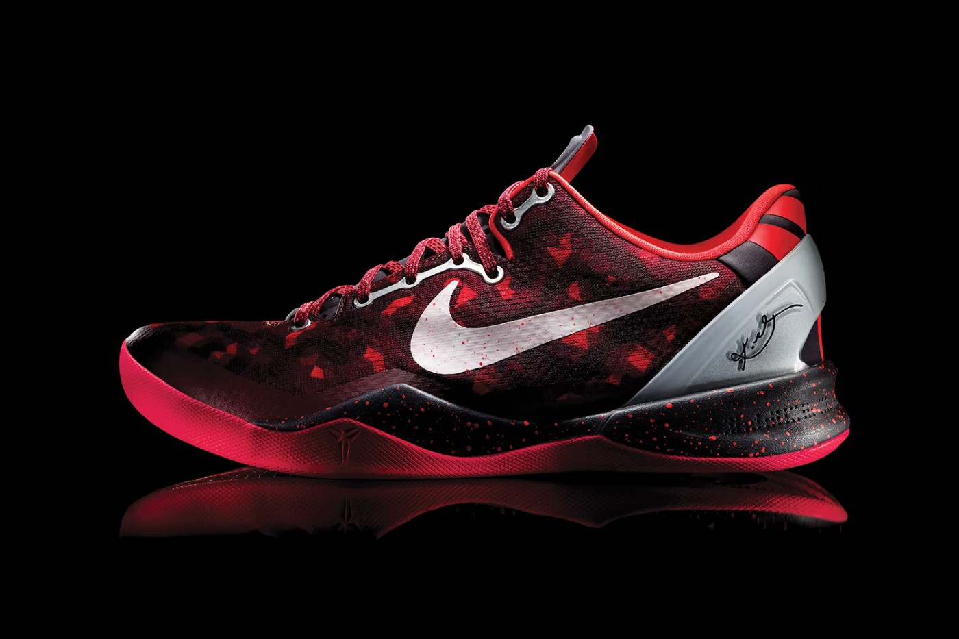 Kobe 8 复刻大年来了！平均每月一双！哪些是你的必入款？ 球鞋资讯 FLIGHTCLUB中文站|SNEAKER球鞋资讯第一站