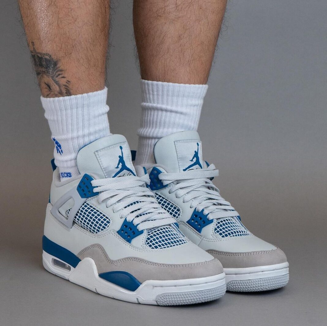 日期提前！「白蓝」AJ4 上脚图曝光！ 球鞋资讯 FLIGHTCLUB中文站|SNEAKER球鞋资讯第一站