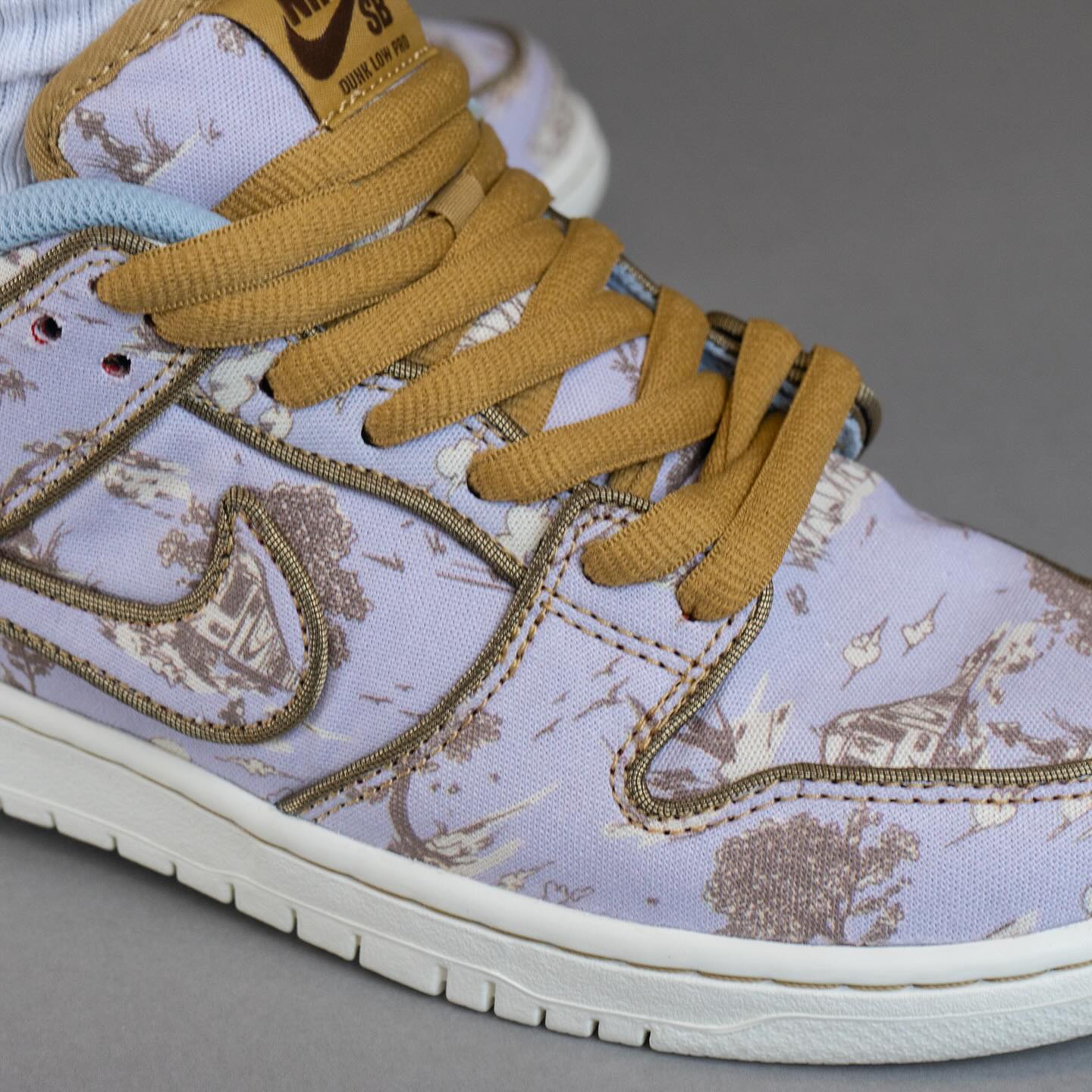 高颜值 Dunk SB 上脚图曝光！你打几分？ 球鞋资讯 FLIGHTCLUB中文站|SNEAKER球鞋资讯第一站