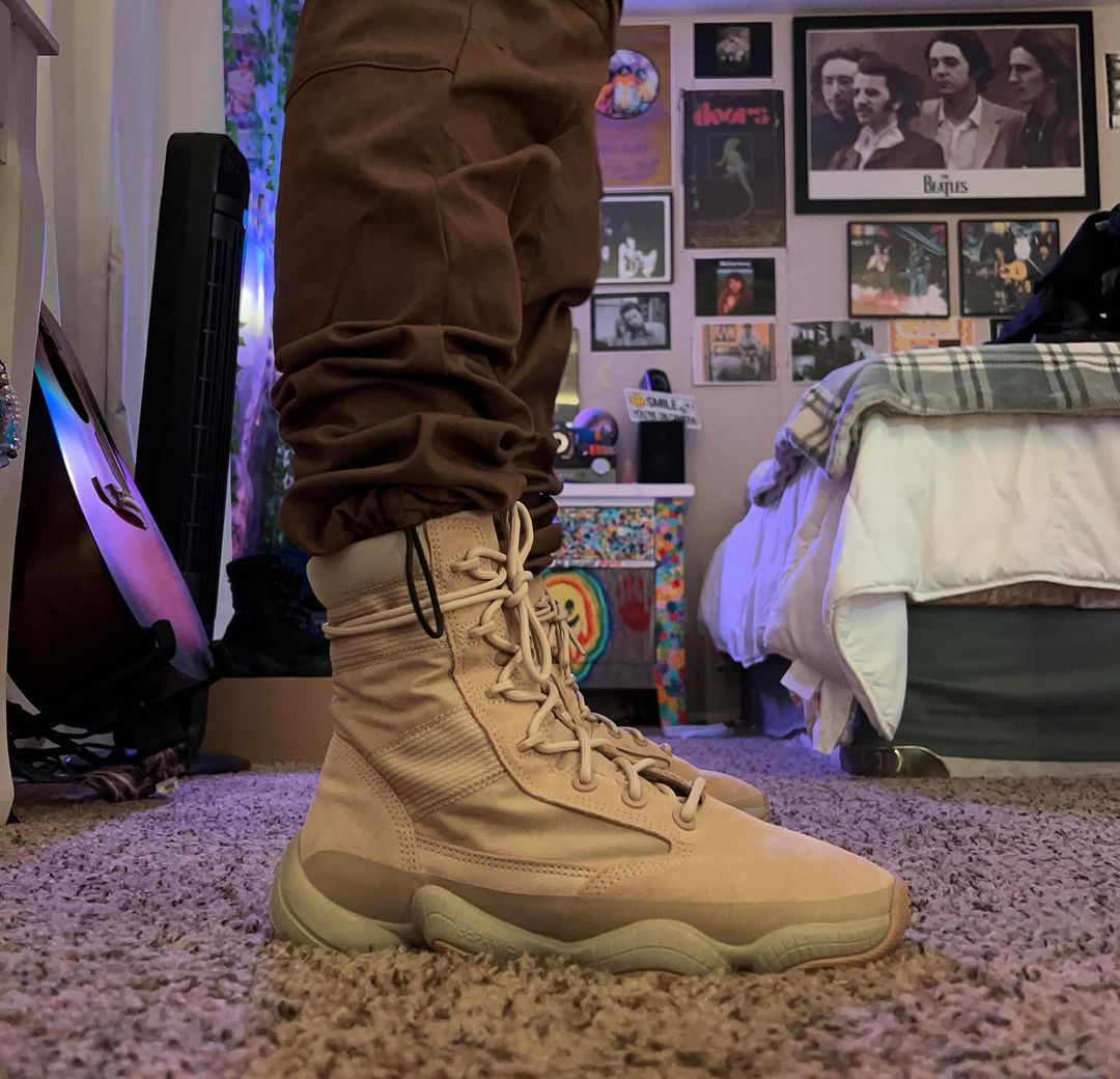 今年第一双 Yeezy 实物曝光！这味儿对了！ 球鞋资讯 FLIGHTCLUB中文站|SNEAKER球鞋资讯第一站