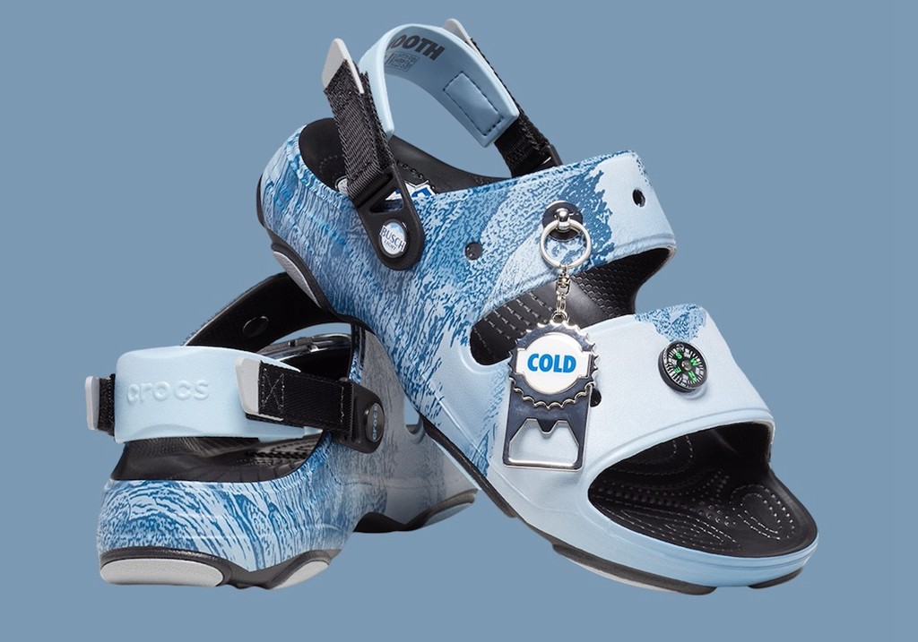 Crocs 又一个新联名登场！看着就超夏天！ 球鞋资讯 FLIGHTCLUB中文站|SNEAKER球鞋资讯第一站