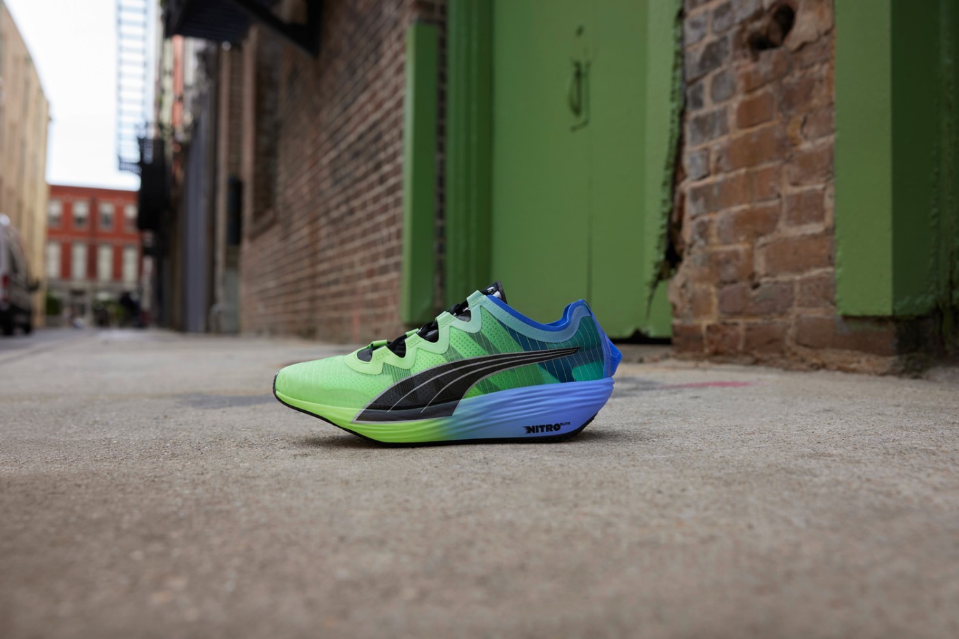 画风突变！PUMA 全新「异型超跑」长这样！ 球鞋资讯 FLIGHTCLUB中文站|SNEAKER球鞋资讯第一站